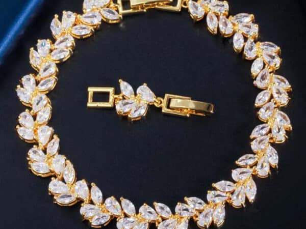 Bulk Custom Cubic Zirconia Jewelry Manufacturer | Zearrow